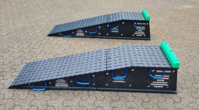 Auffahrrampe Set, 2 teilig pro Strang, 2100 x 500 x 400 mm, mit Podest | Auffahrrampen ...